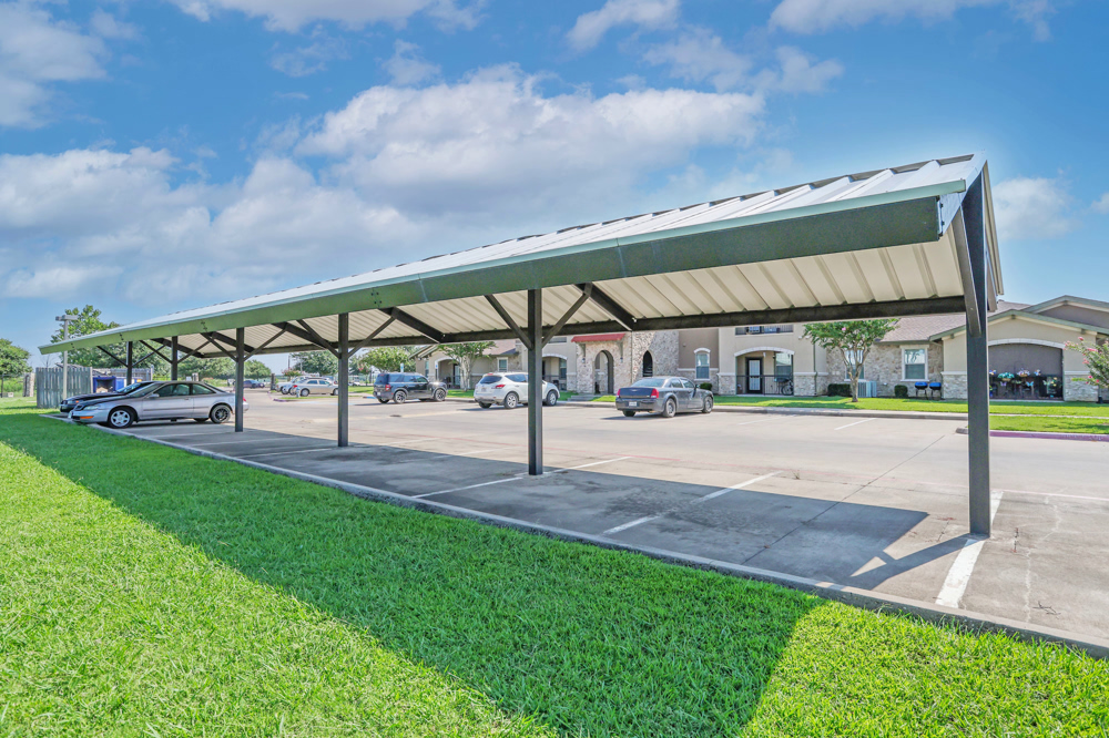 Cimarron Springs | (817) 645-7999