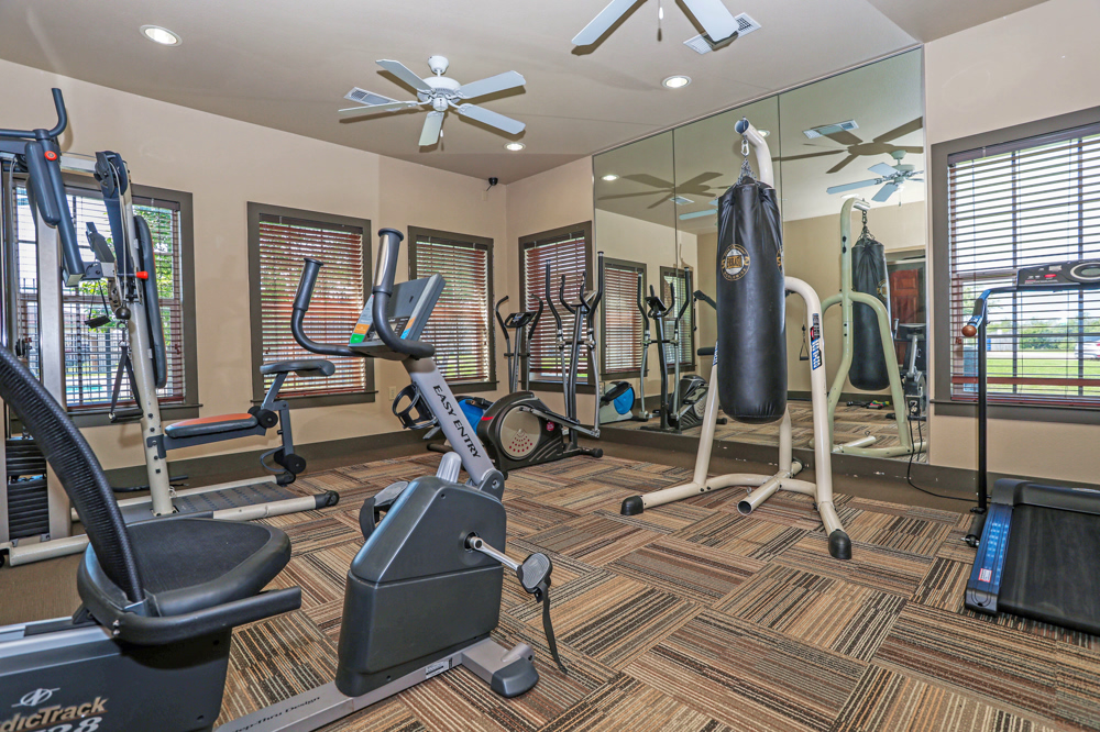 Cimarron Springs | (817) 645-7999