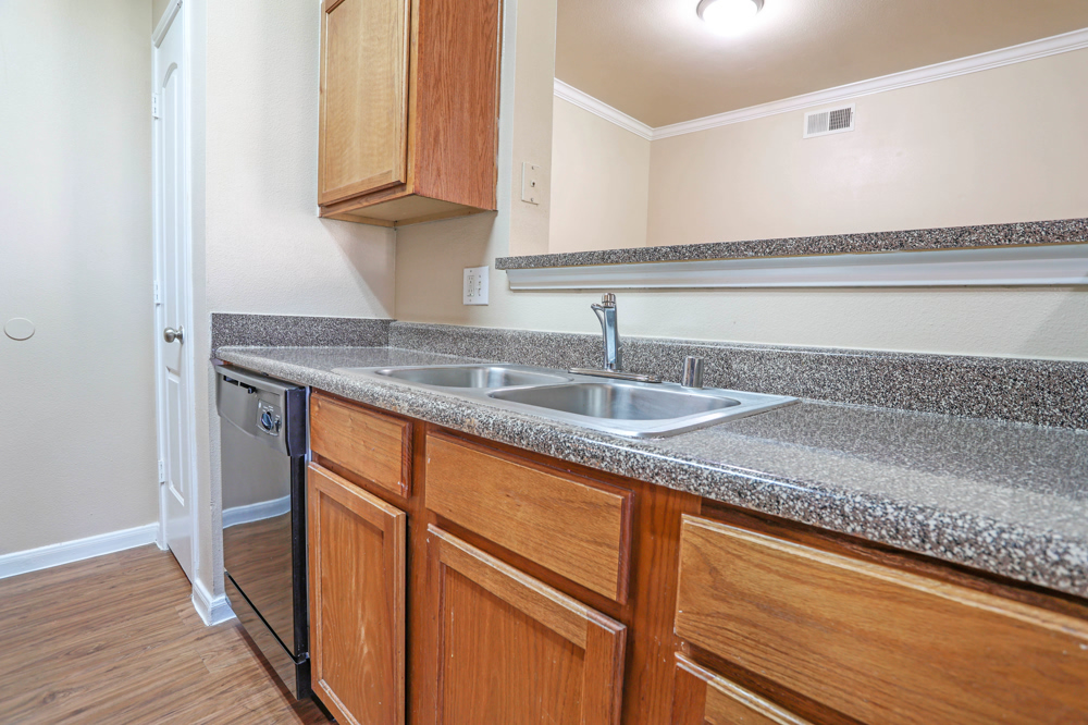 Cimarron Springs | (817) 645-7999