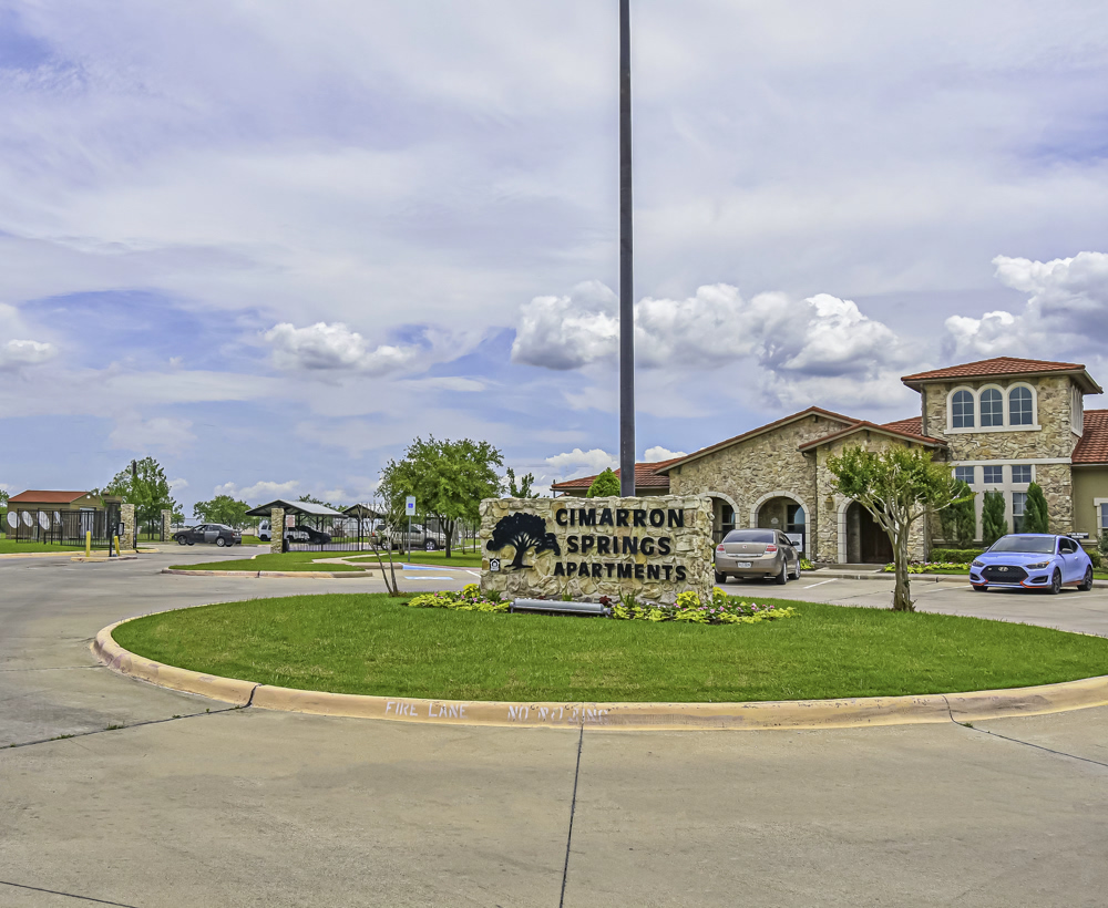 Cimarron Springs | (817) 645-7999