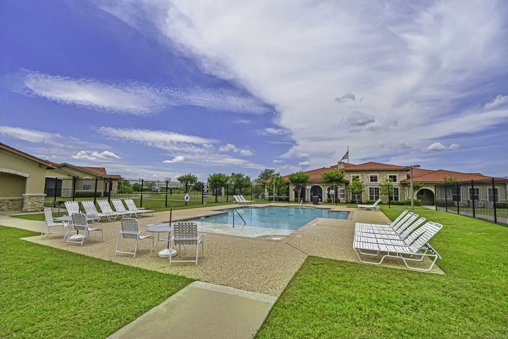 Cimarron Springs | (817) 645-7999